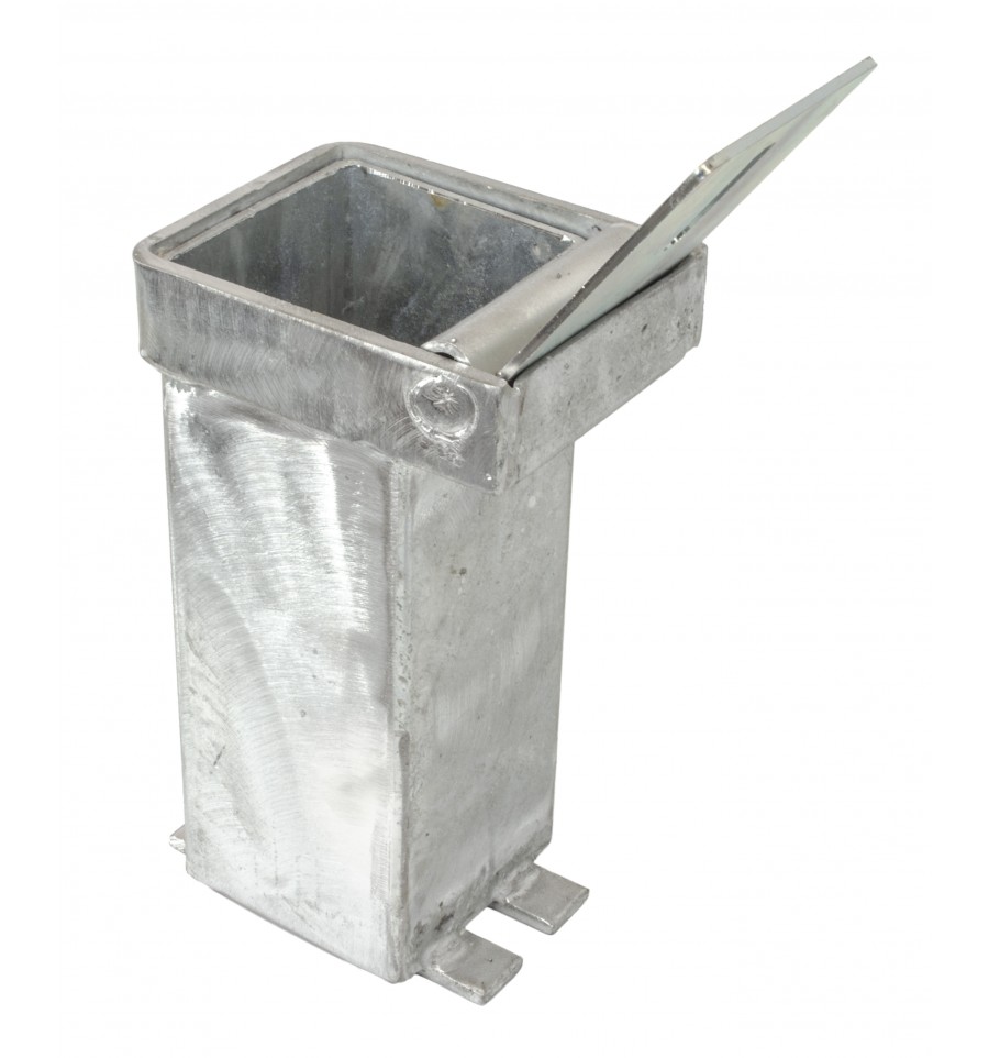 Green 100P Removable Security Post chain kit with Chain Eyelets